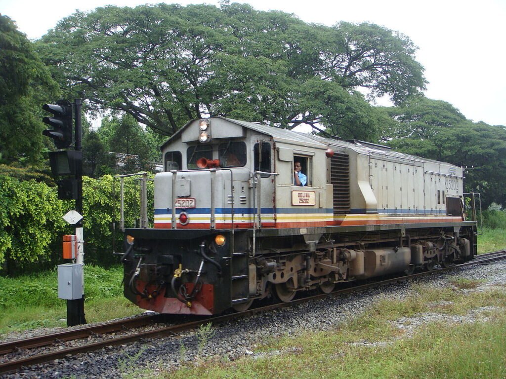 History 101: Remembering Childhood Grand KTMB Diesel Locomotives